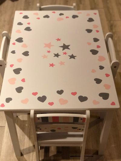 Hearts and Stars Table and Chairs