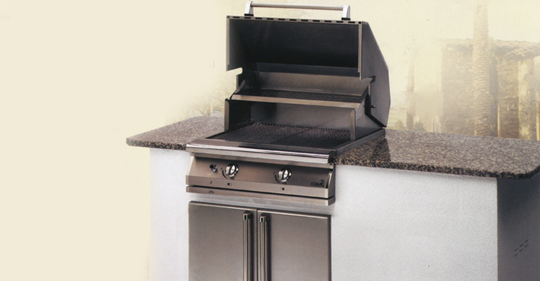 Gas & Electric Grills | Built-in or Freestanding Outdoor Kitchens ...